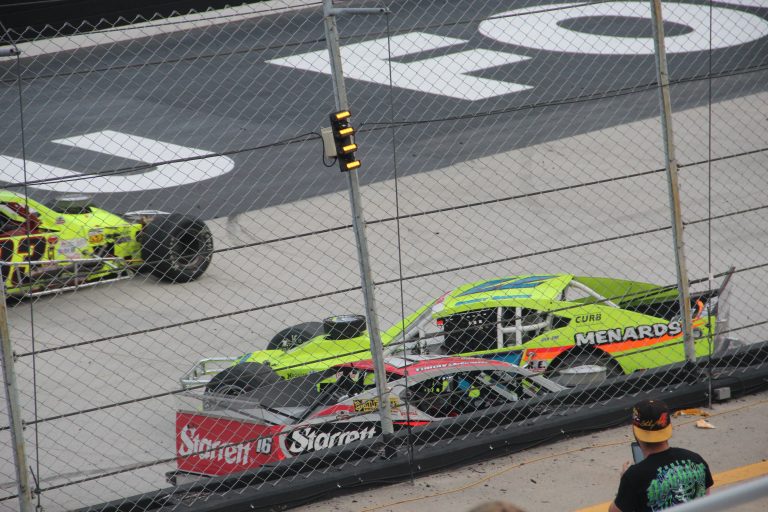 Photo Gallery: NASCAR Whelen Modified Tour at Bristol | Short Track Scene