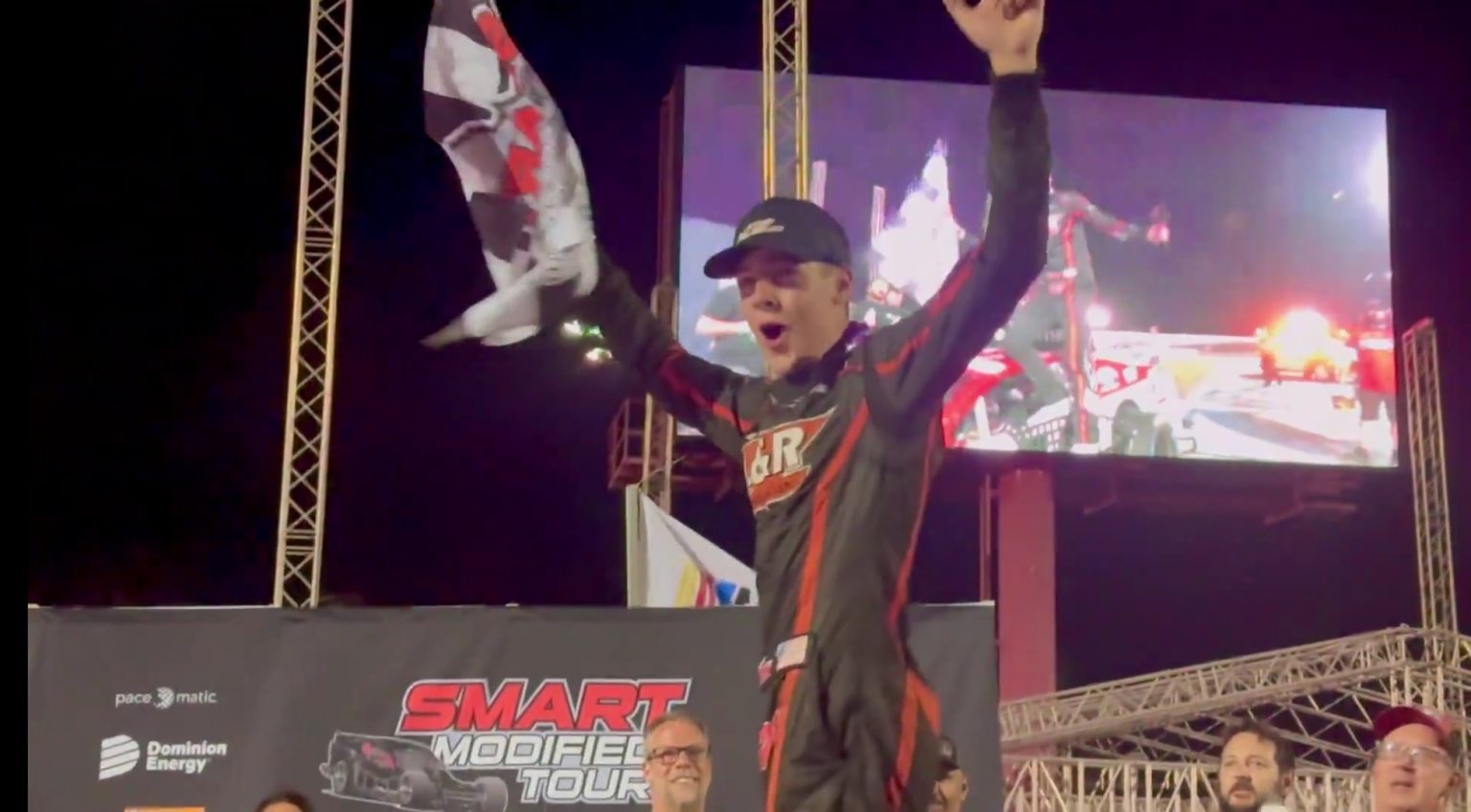 Carson Loftin stays ahead of carnage to win SMART Dominion – Short ...