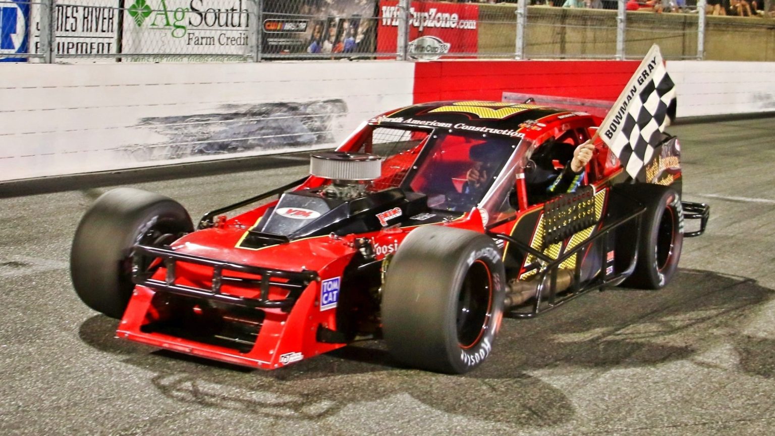 Danny Bohn dominates Modified 100 at Bowman Gray – Short Track Scene